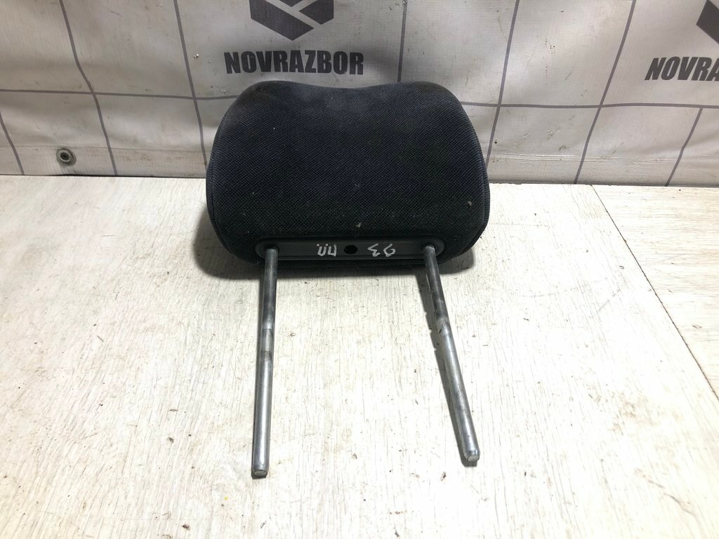 Подголовник Mitsubishi Lancer CB 92-00