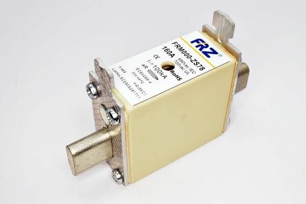 Предохранитель FRZ FRM000-ZS78 690/700V 160A AR Предохранитель быстродействующий aR 160А 690В AC DIN000 1шт
