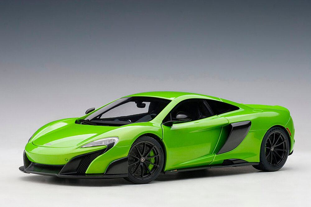 Модель коллекционная AUTOART Mclaren 675 lt 2016 light green / макларен зеленый