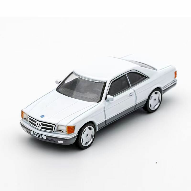 DCT 1:64 BENZ 500SEC Легковая модель автомобиля