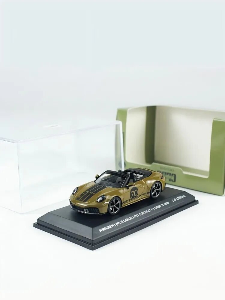 Машинка MINICHAMPS 1/64 PORSCHE 911 (992.2) CARRERA GTS CABRIOLET Green Die-cast Alloy Car Model Collection Gift