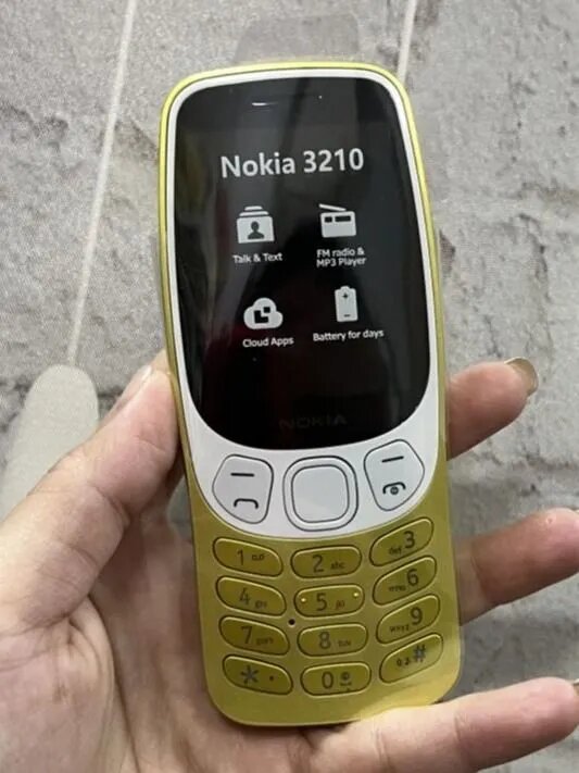 Nokia 3210 Желтый - Классический мобильный телефон с FM радио и MP3 плеером, Talk & Text, Cloud Apps