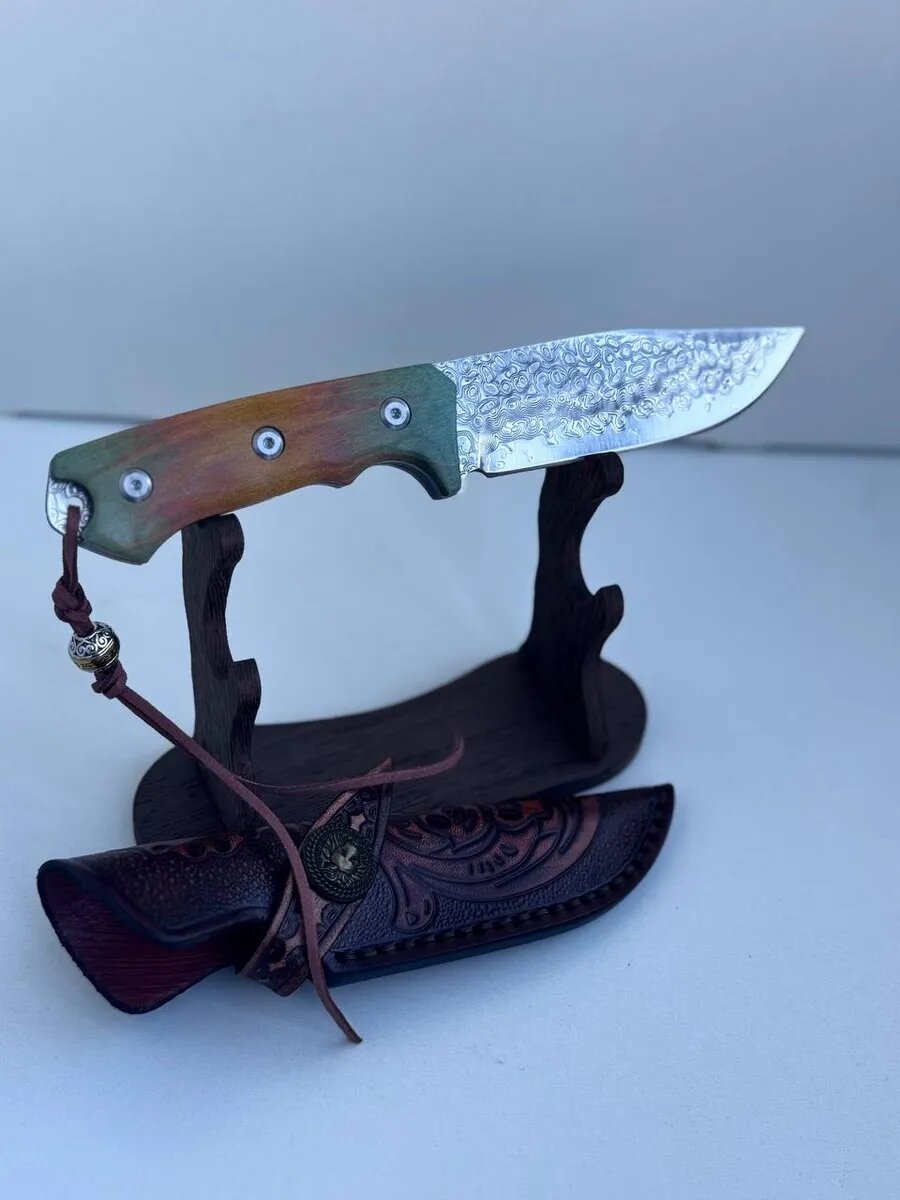 Нож из дамасской стали с ножнами