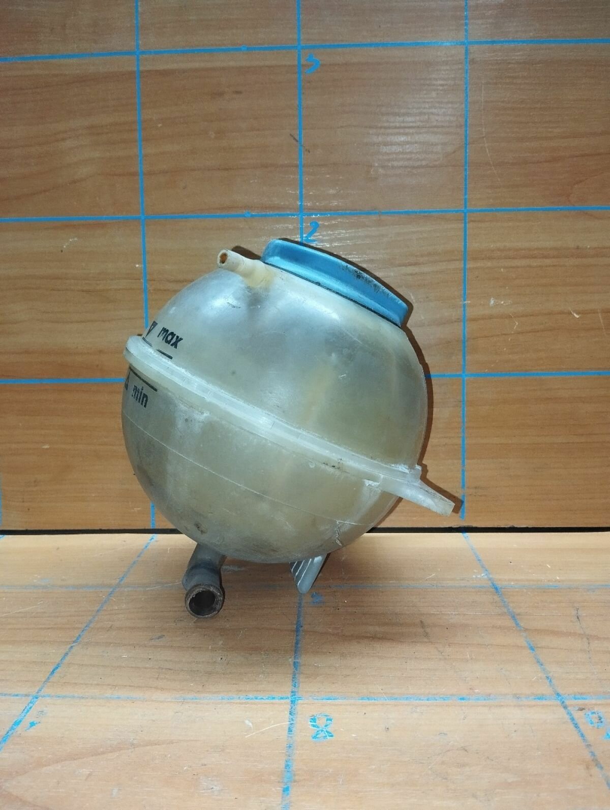 Бачок расширительный Фольксваген Гольф 3 1,8 Б/У с пробегом