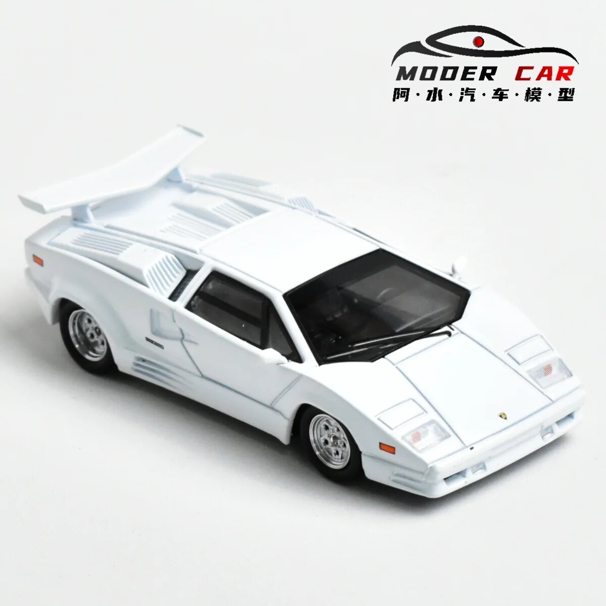Модель автомобиля TSM 1134 1:64 из металла