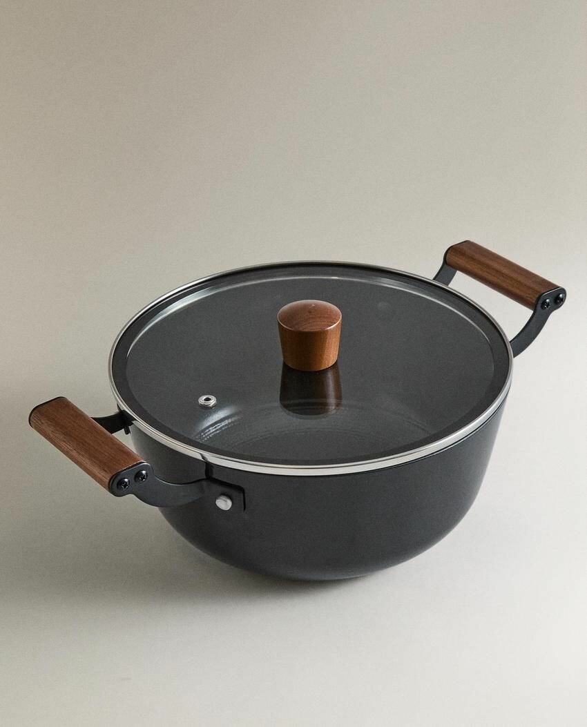 Кастрюля ZARA HOME 8252/752 - железная, с крышкой, и ручками из акации, 7 x 24 x 10,5 см, цвет черный