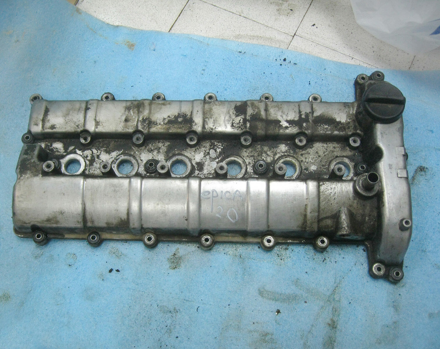 Крышка клапанная Chevrolet Epica 2.0