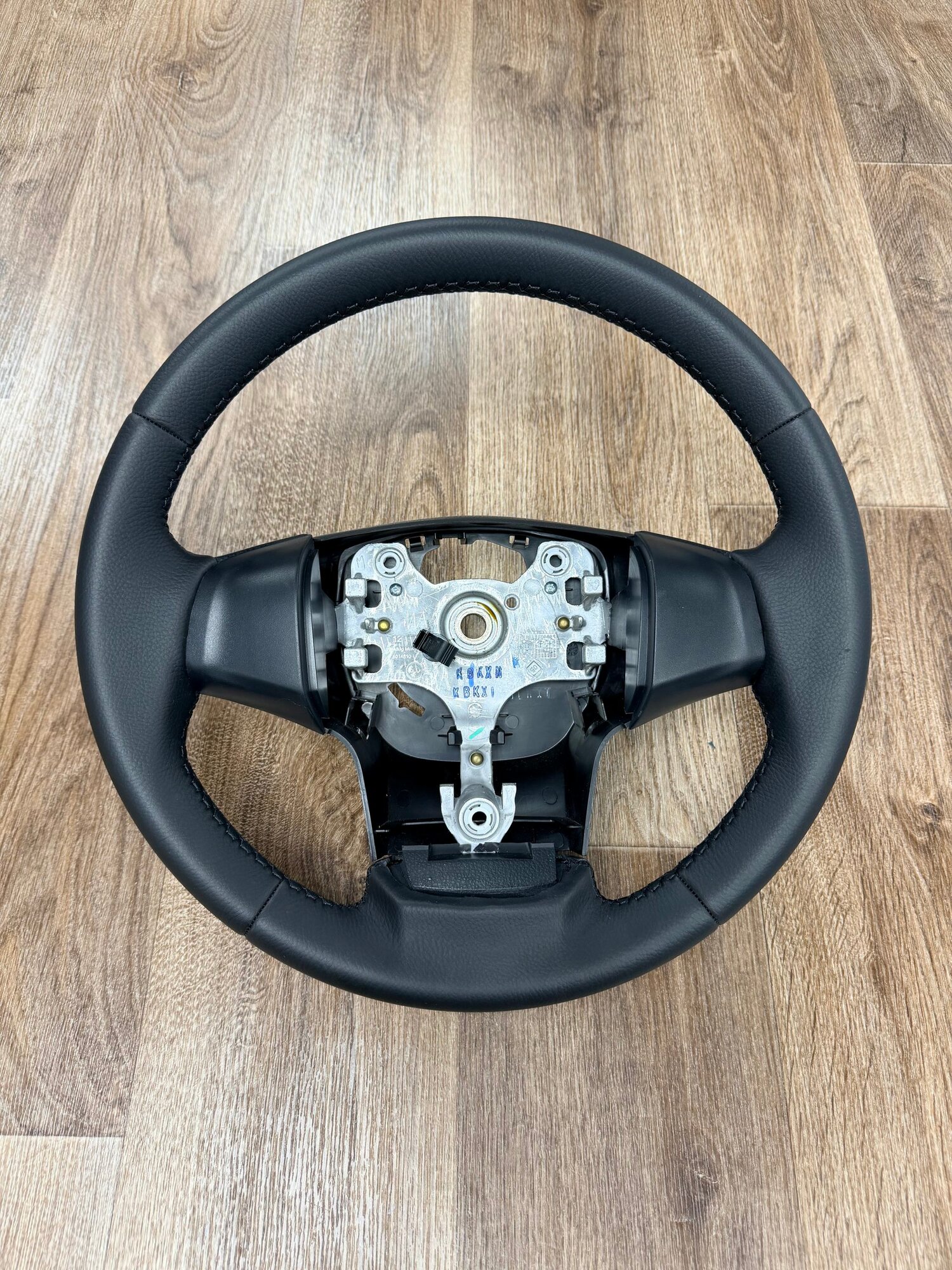 Руль Isuzu D-Max 2 перешитый