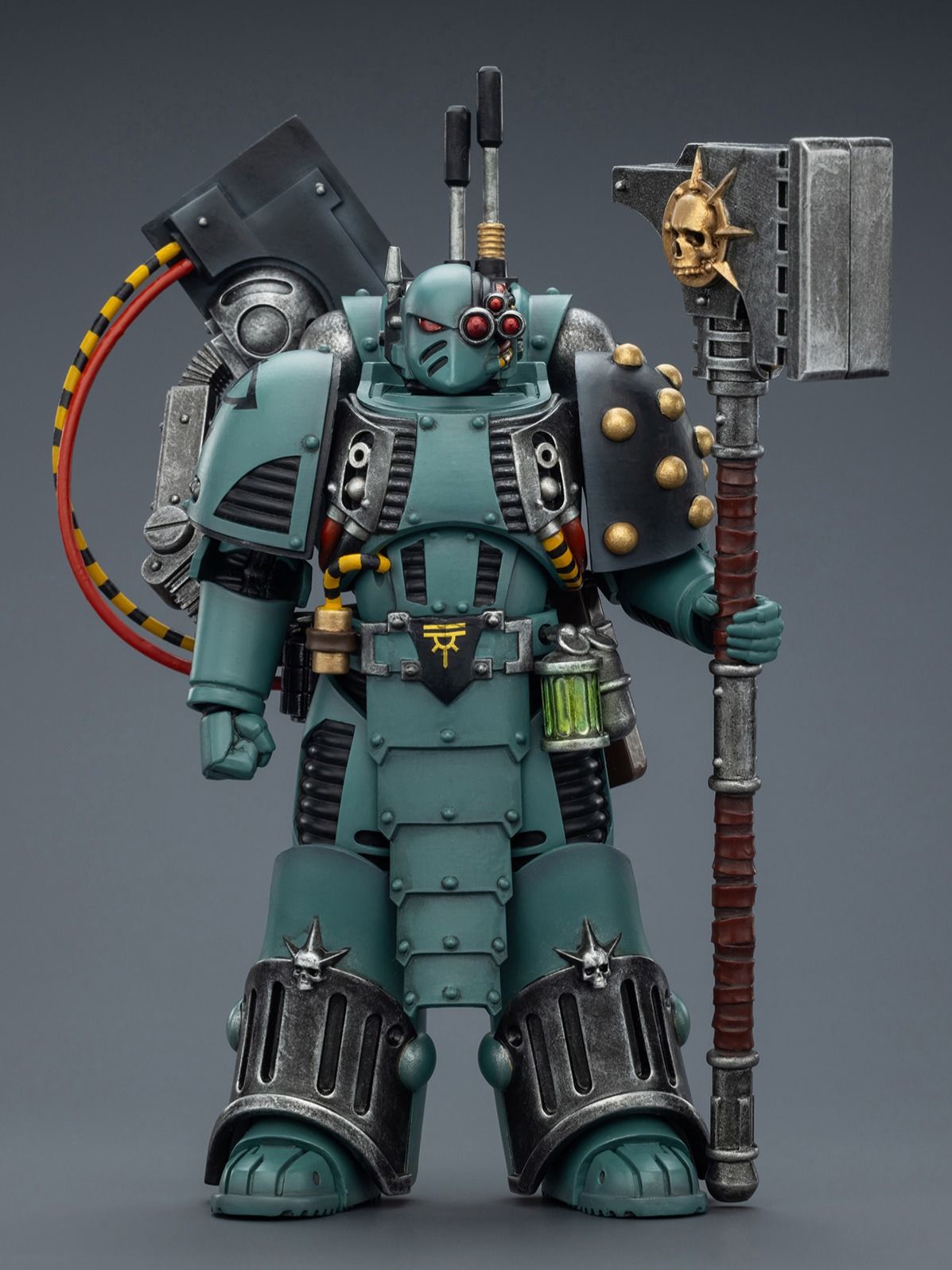 Подвижная фигурка JOYTOY Warhammer 40,000 1/18 Action Figures Sons of Horus Siege Breaker Model