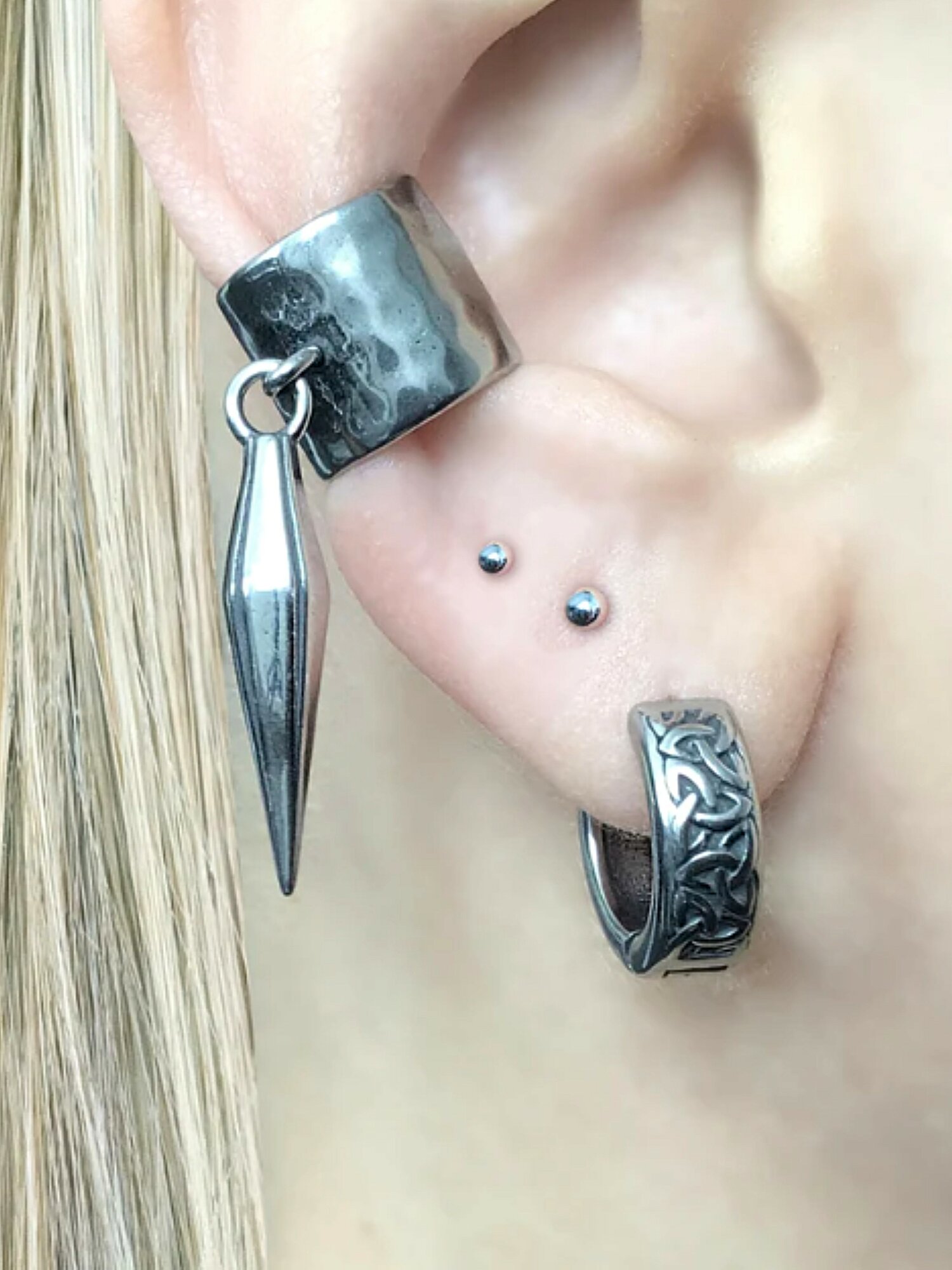 Моносерьга, славянский оберег