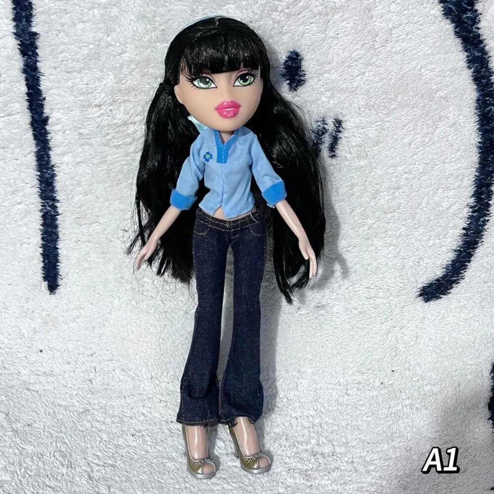 Bratz Кукла голубого цвета для игры и коллекционирования 26 см