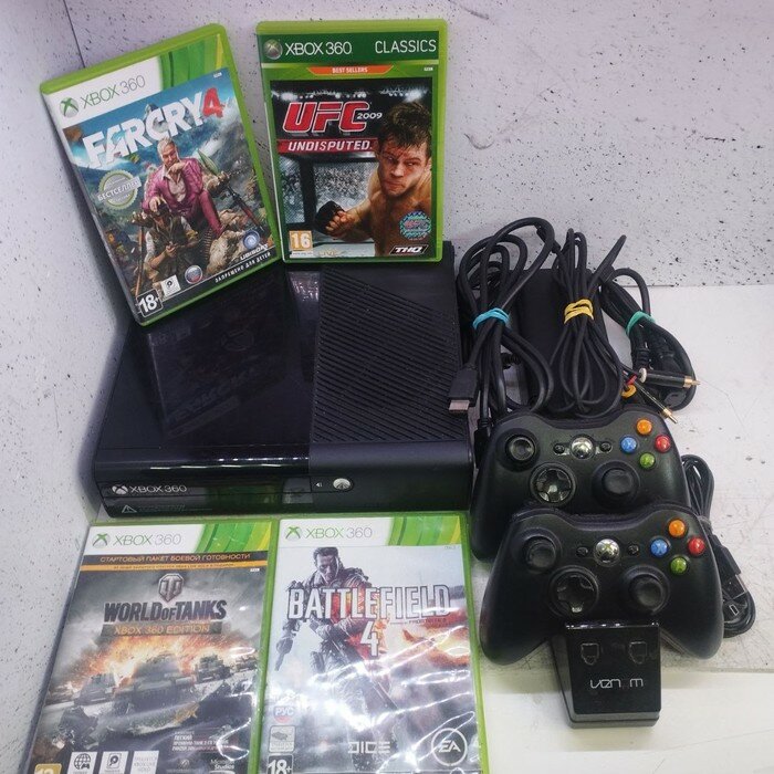 Игровая приставка Xbox 360E