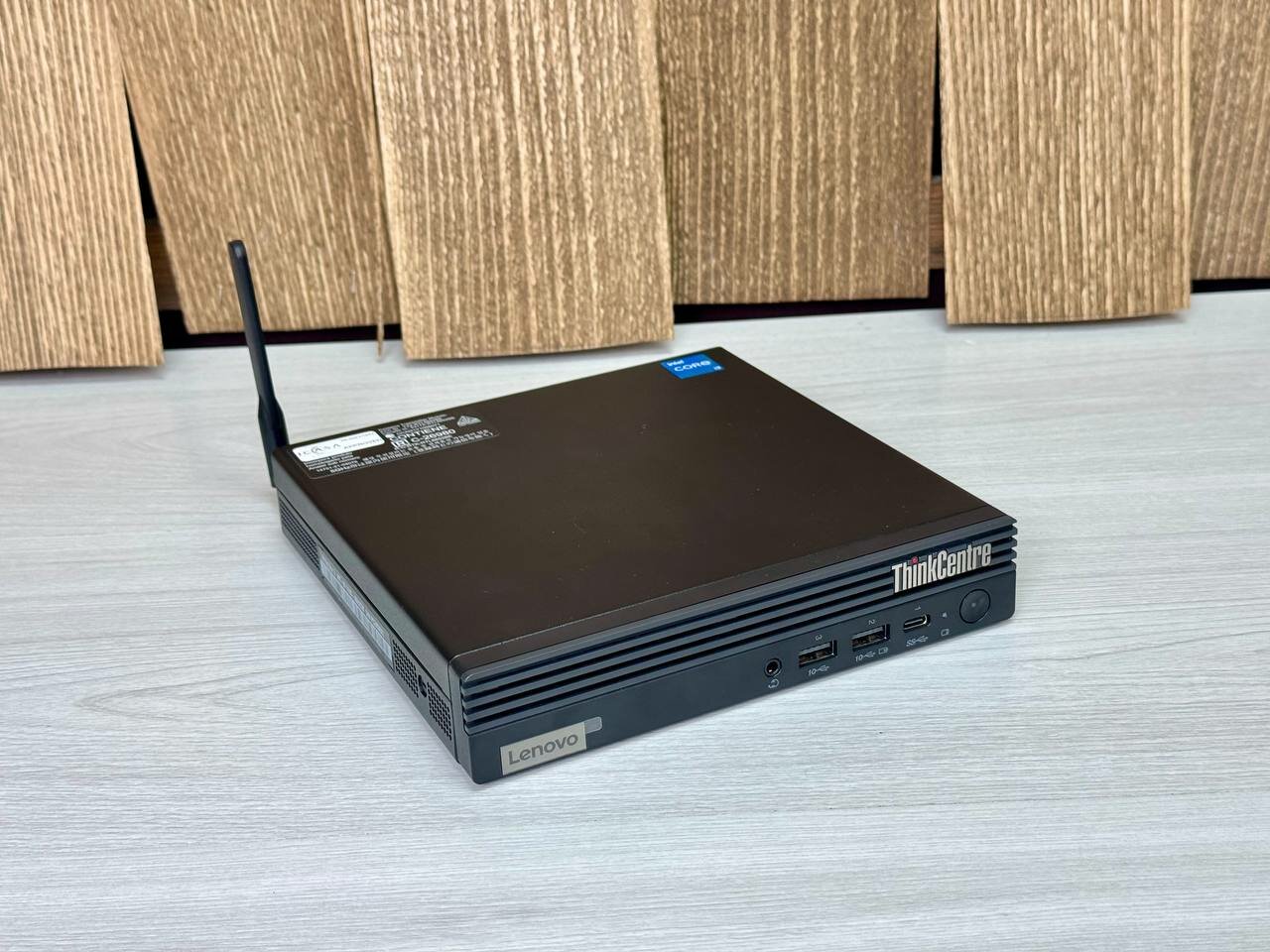 Неттоп Lenovo ThinkCentre M70q Gen3 Intel i3-12100T 2.20GHz/8Гб/256M.2/WIFI/BT/Lan/HDMI/DP/Win11