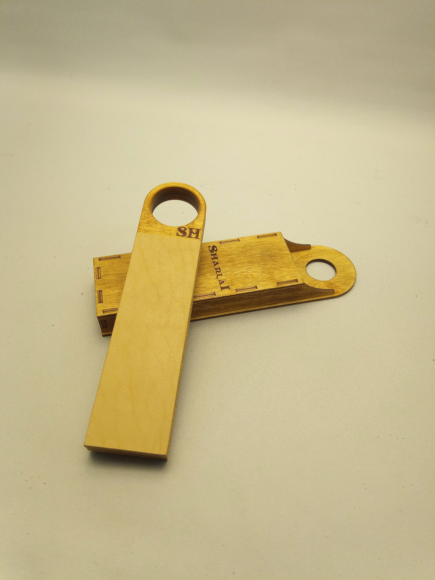 Б-007 Компактный брусок для правки. (кожа 3 - 3.2мм. натуральный)