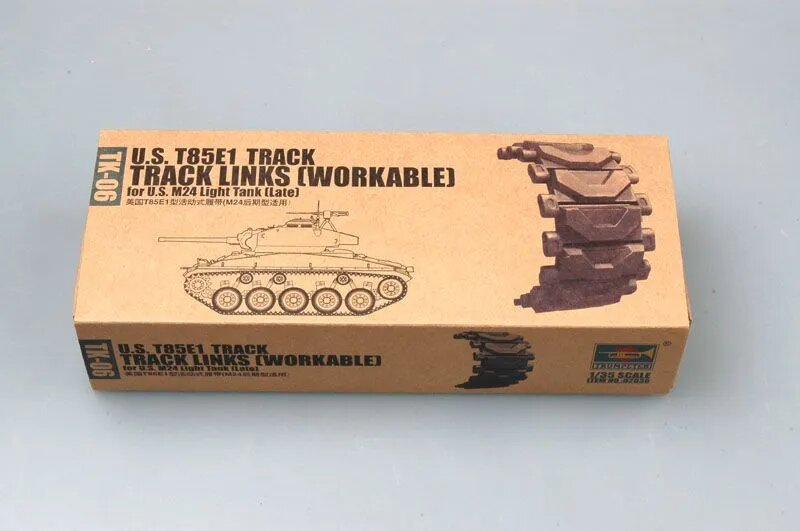 Trumpeter 02036 1/35 Амер иканский подвижный гусеничный движитель типа T85E1 (подходит для позднего типа M24)