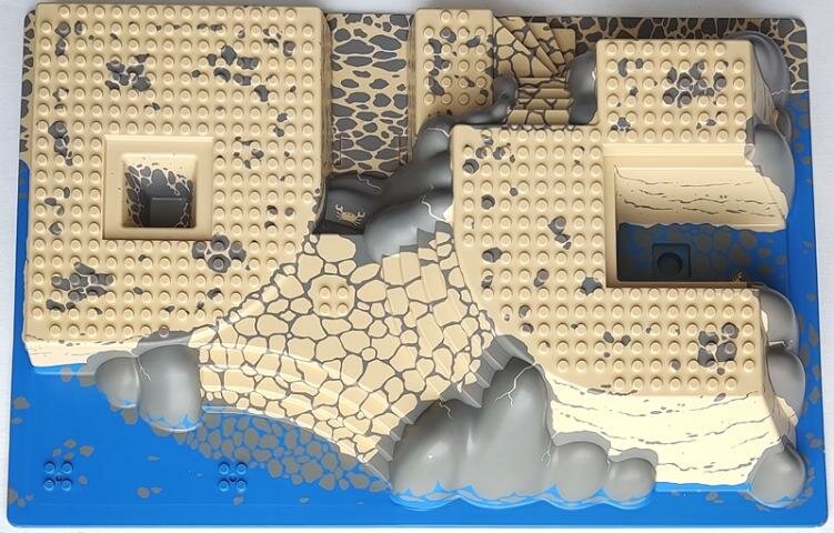 Деталь Lego 44510pb03 Baseplate, Raised 32 x 48 x 6 with Front and Back Steps with Rocks / Water / Sand Pattern
