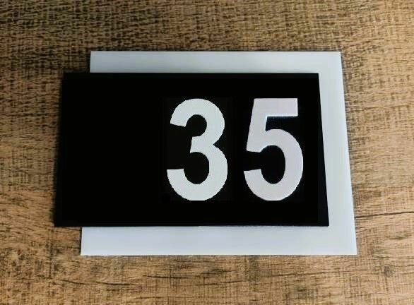 Цифры на дверь, табличка с номером 35