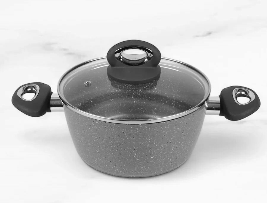 Кастрюля 2.5 л с крышкой 20 см