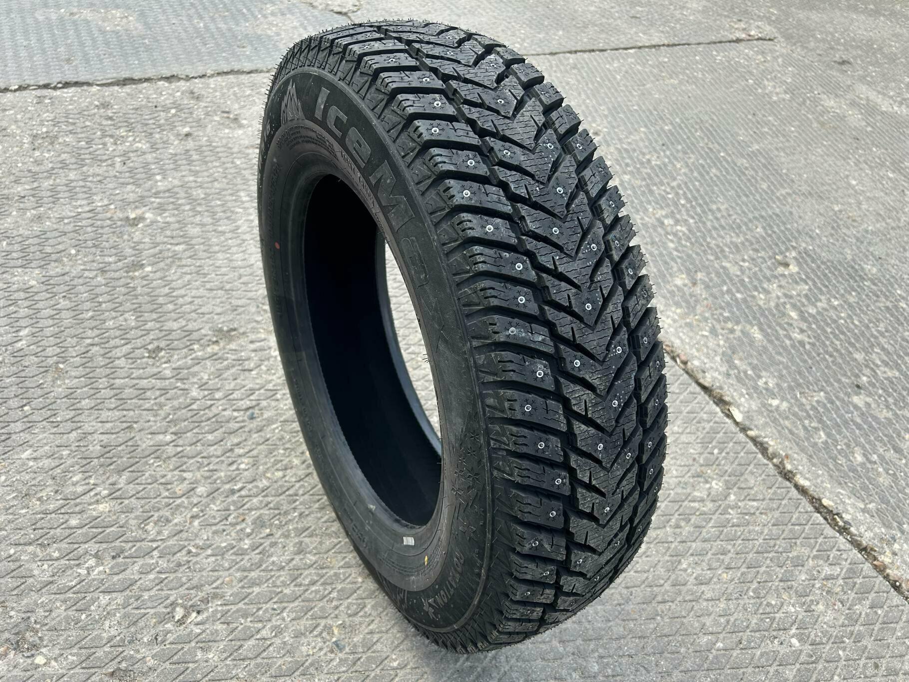Шины Kapsen IceMax RW516 185/75 R16 104/102R БУ Зимние шипованные Износ 1% арт.52766
