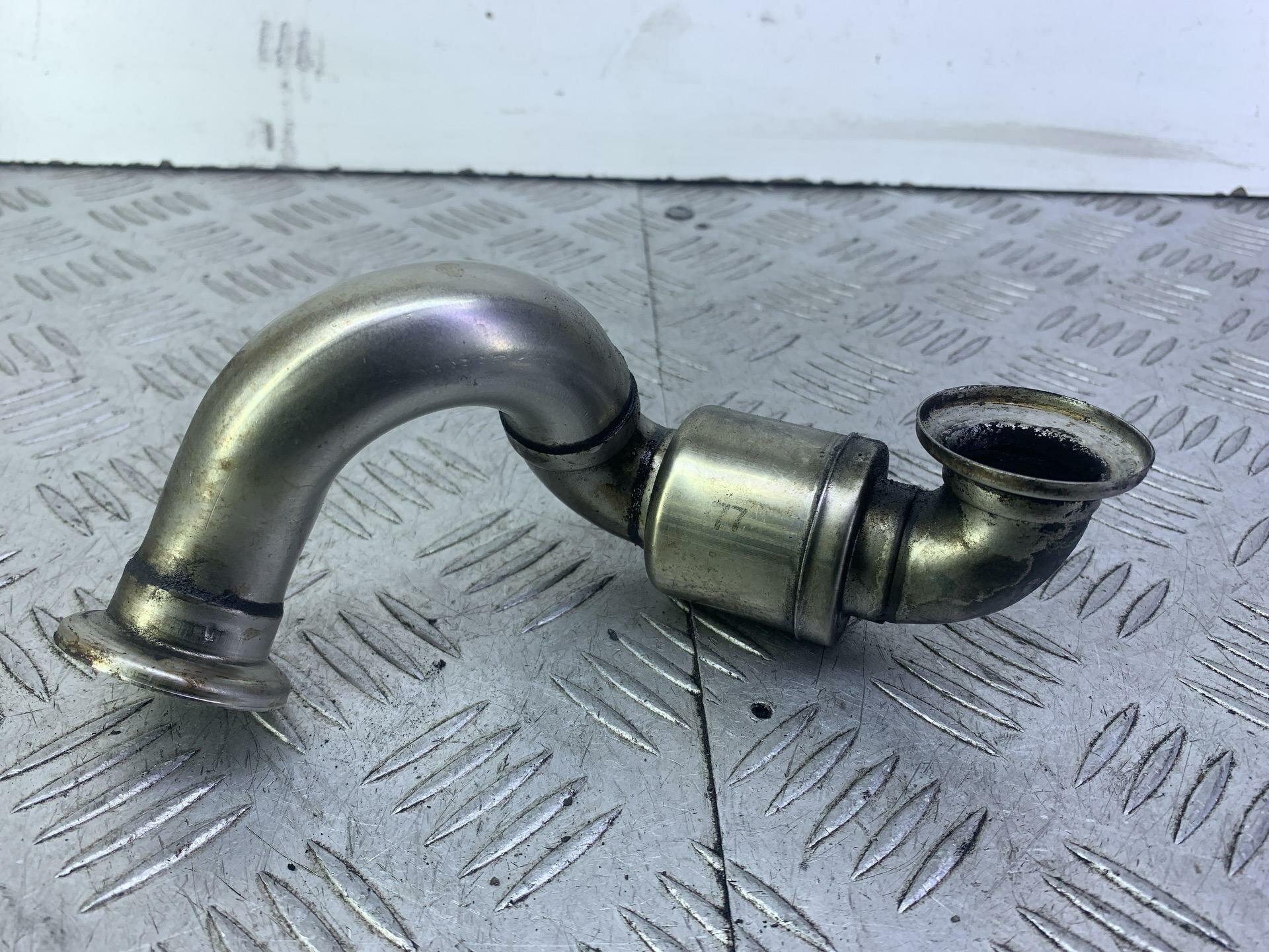 Патрубок (трубка) EGR BMW 3 E90/E91 (2004 - 2008)