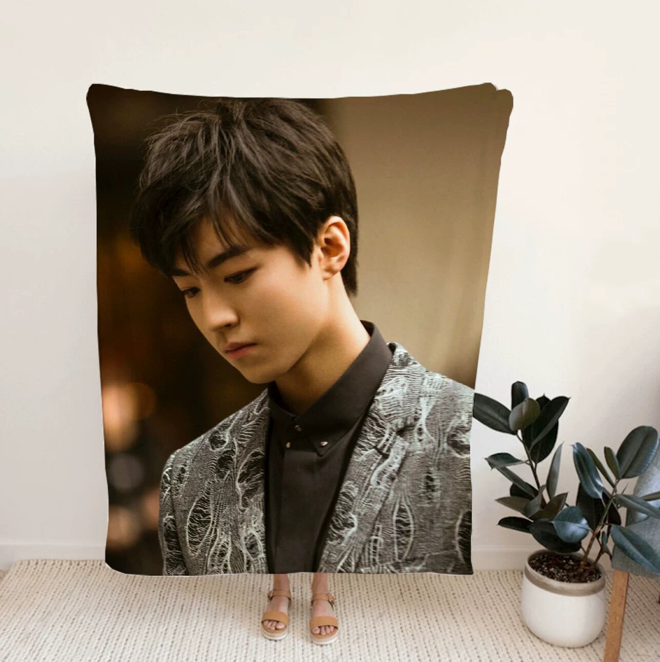 TFBOYS Wang Junkai периферийная поддержка узор фланелевое мягкое одеяло утолщенное офисное одеяло с кондиционером шаль