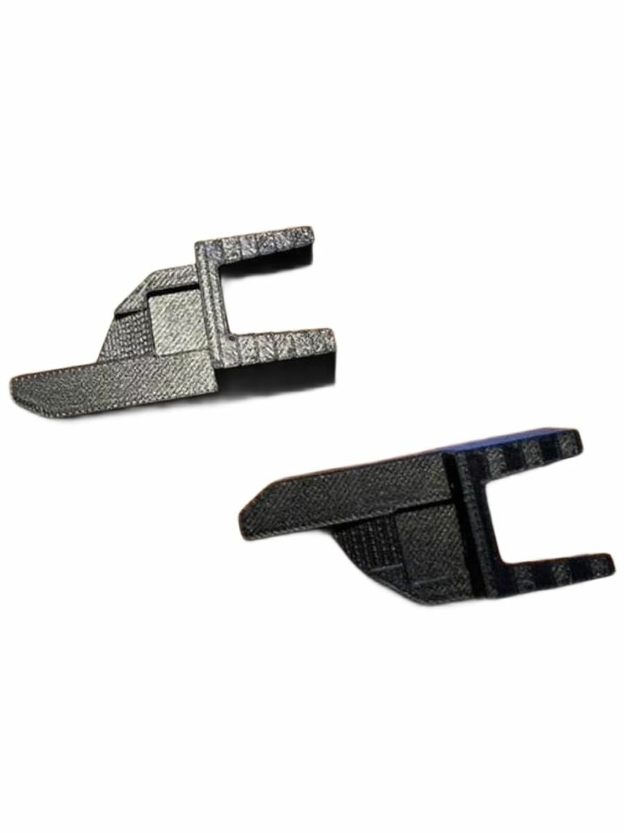 Кронштейн полки багажника RangeRover L460 LR152989