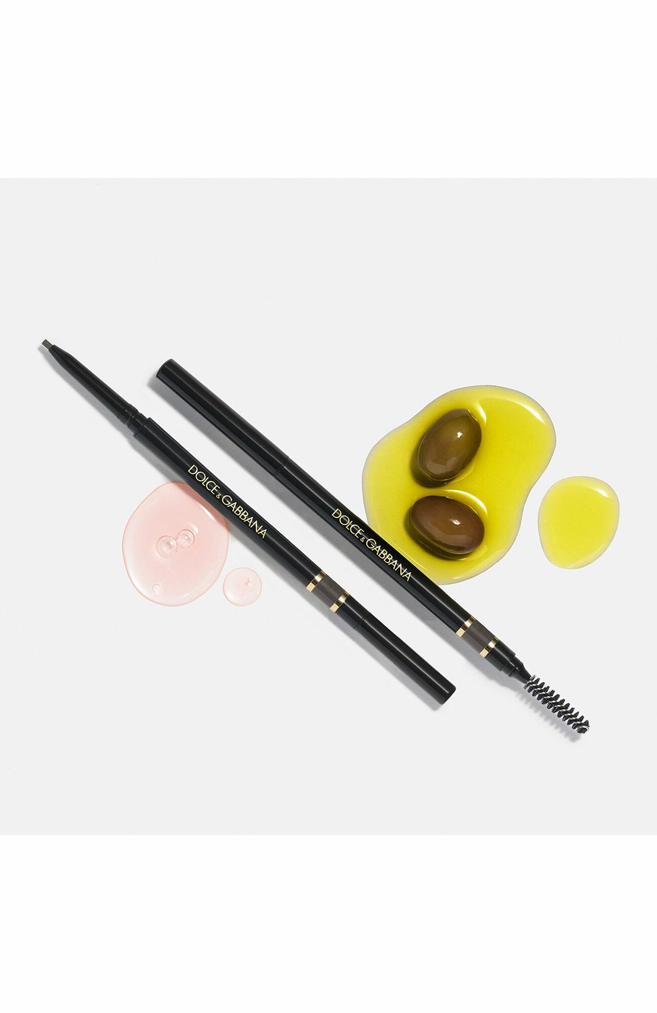 Моделирующий карандаш для бровей Brow Restyler Pencil, оттенок 06 Naturally Black (0,09g) Dolce & Gabbana