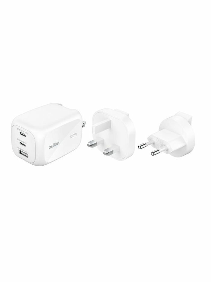 Сетевое зарядное устройство Belkin 3-Port 100W GAN Wall Charger 2*USB-C&1*USB-A With Travel с комплектом сменных вилок US/UK/EU. Цвет: белый