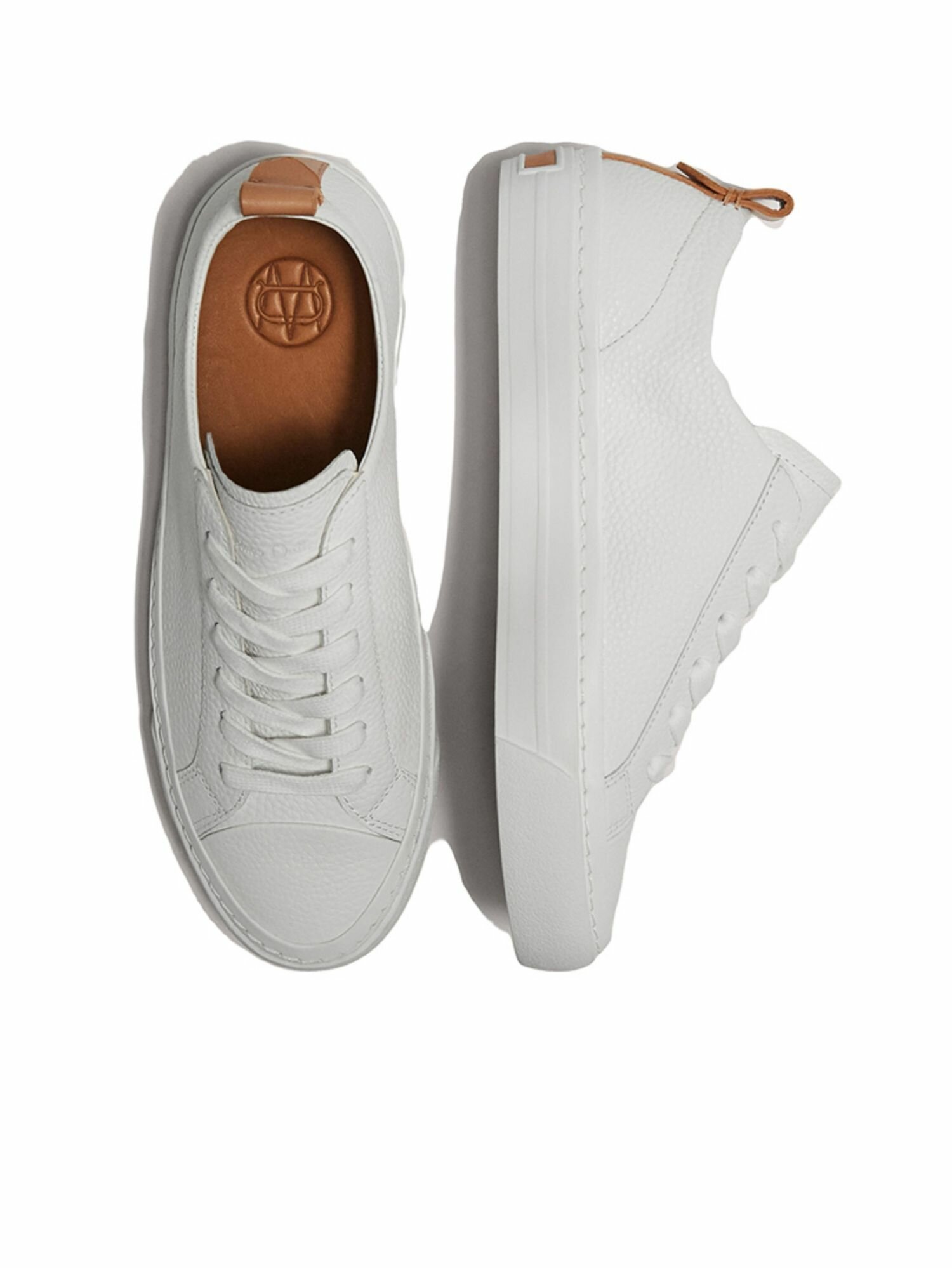 Krossovki massimo dutti