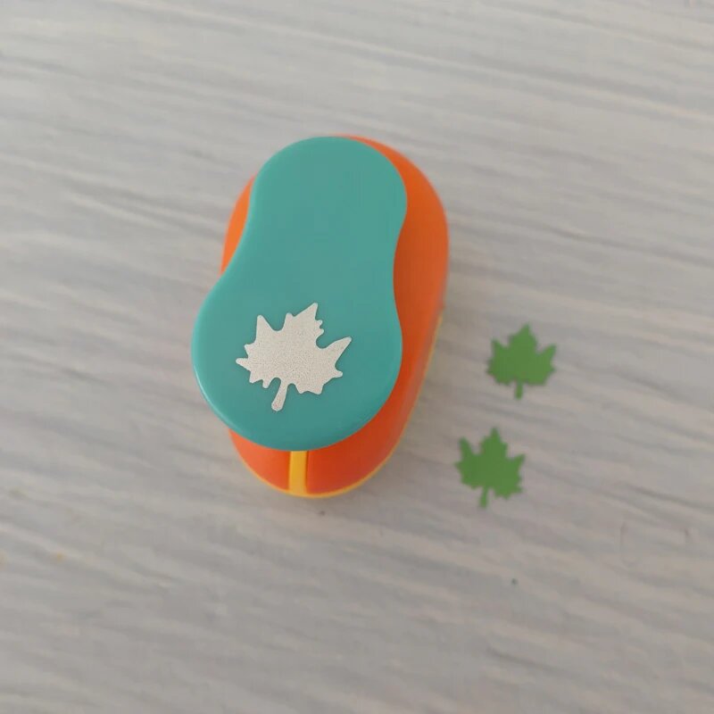 Фигурный дырокол CJEC 1,5 см Оранжевый, maple-leaf