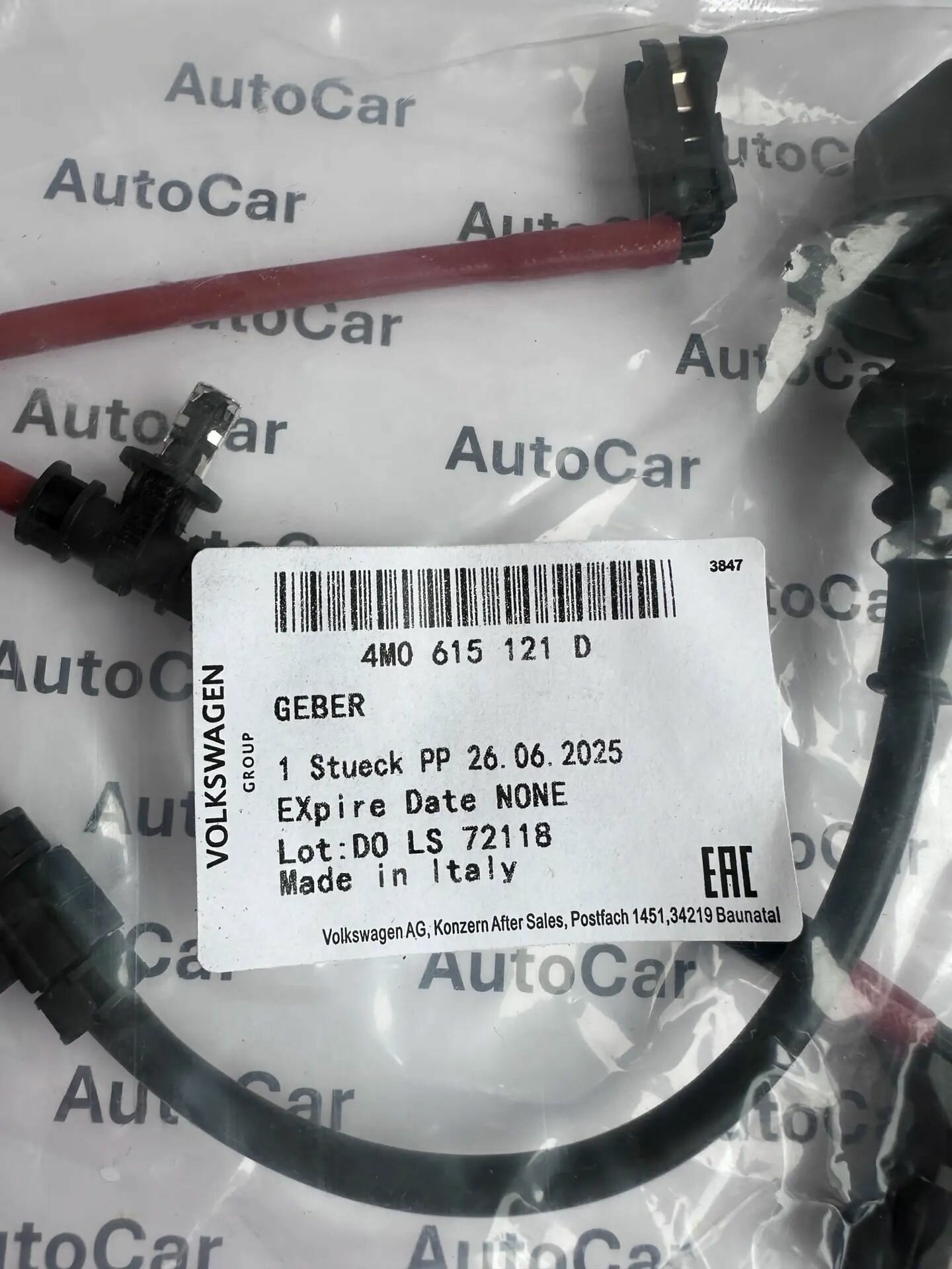 VAG Датчик износа задних тормозных колодок Audi 4M0615121D