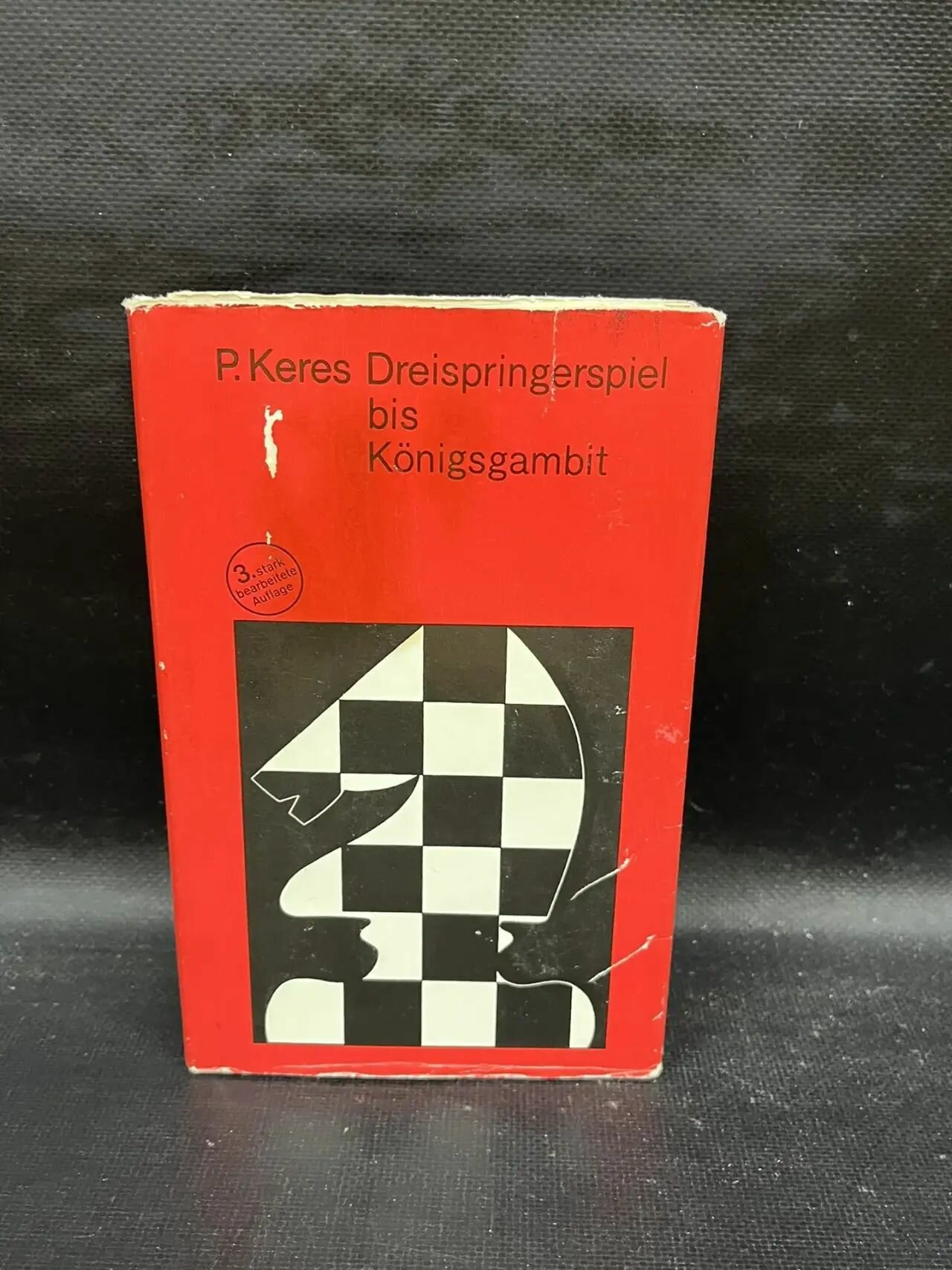 Dreispringerspiel bis Konigsgambit / Игра в три коня: королевский гамбит. На немецком языке