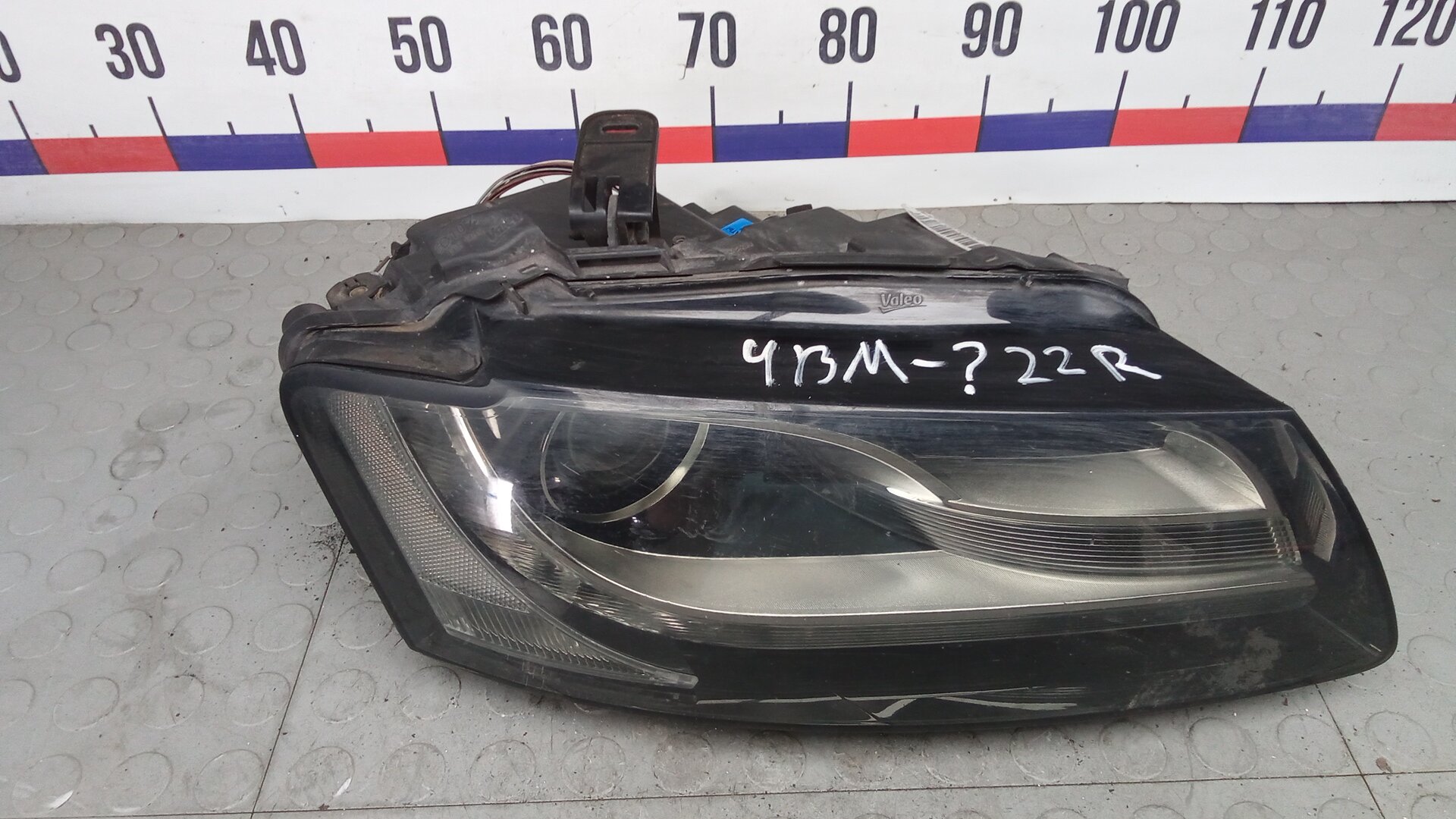 Фара правая AUDI A5 1, Номер 8T0941030AL