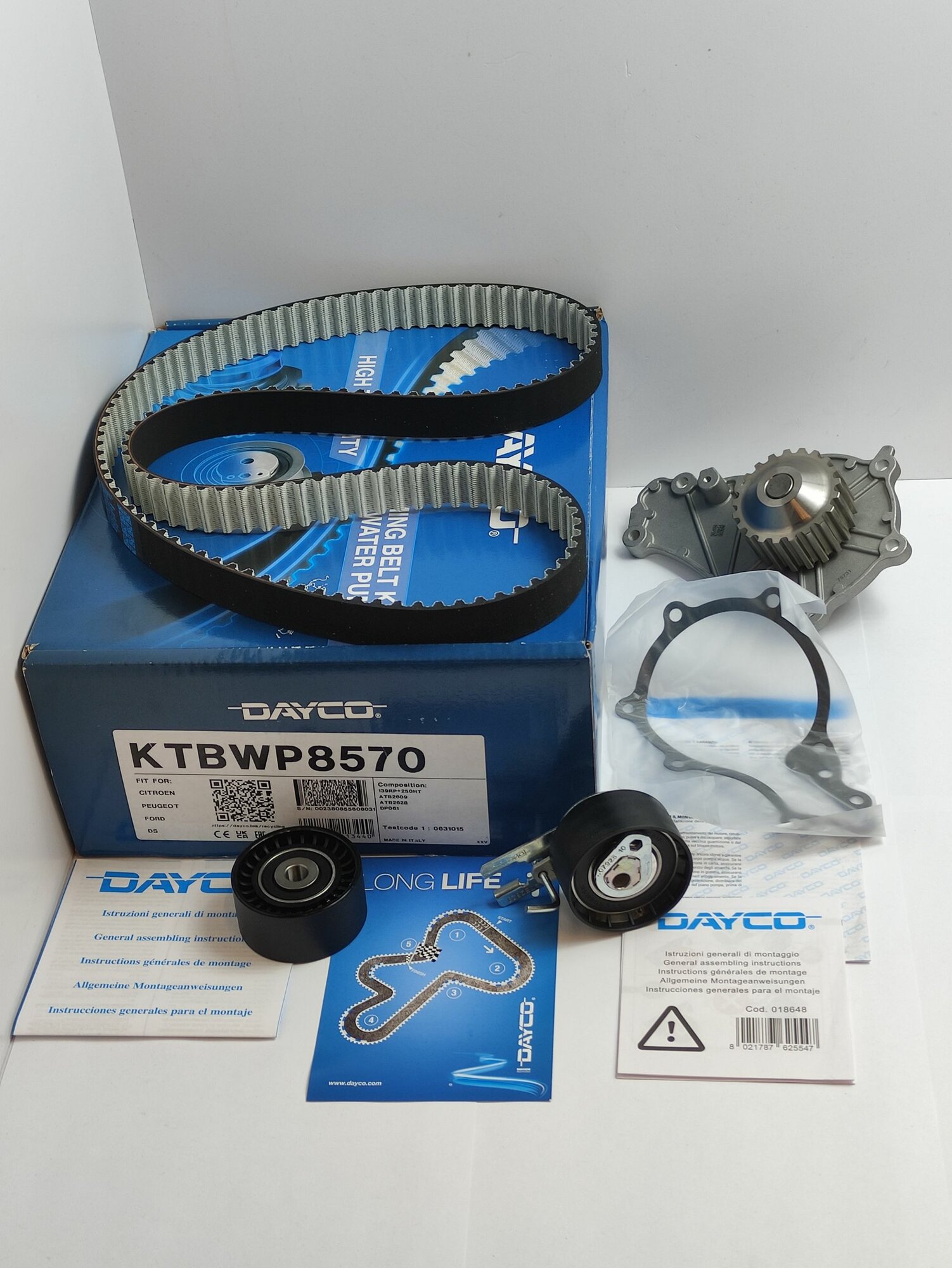 Насос водяной комплект ремня грм Dayco KTBWP8570 KTBWP8200 941098 ATB2609 ATB2628 DP061