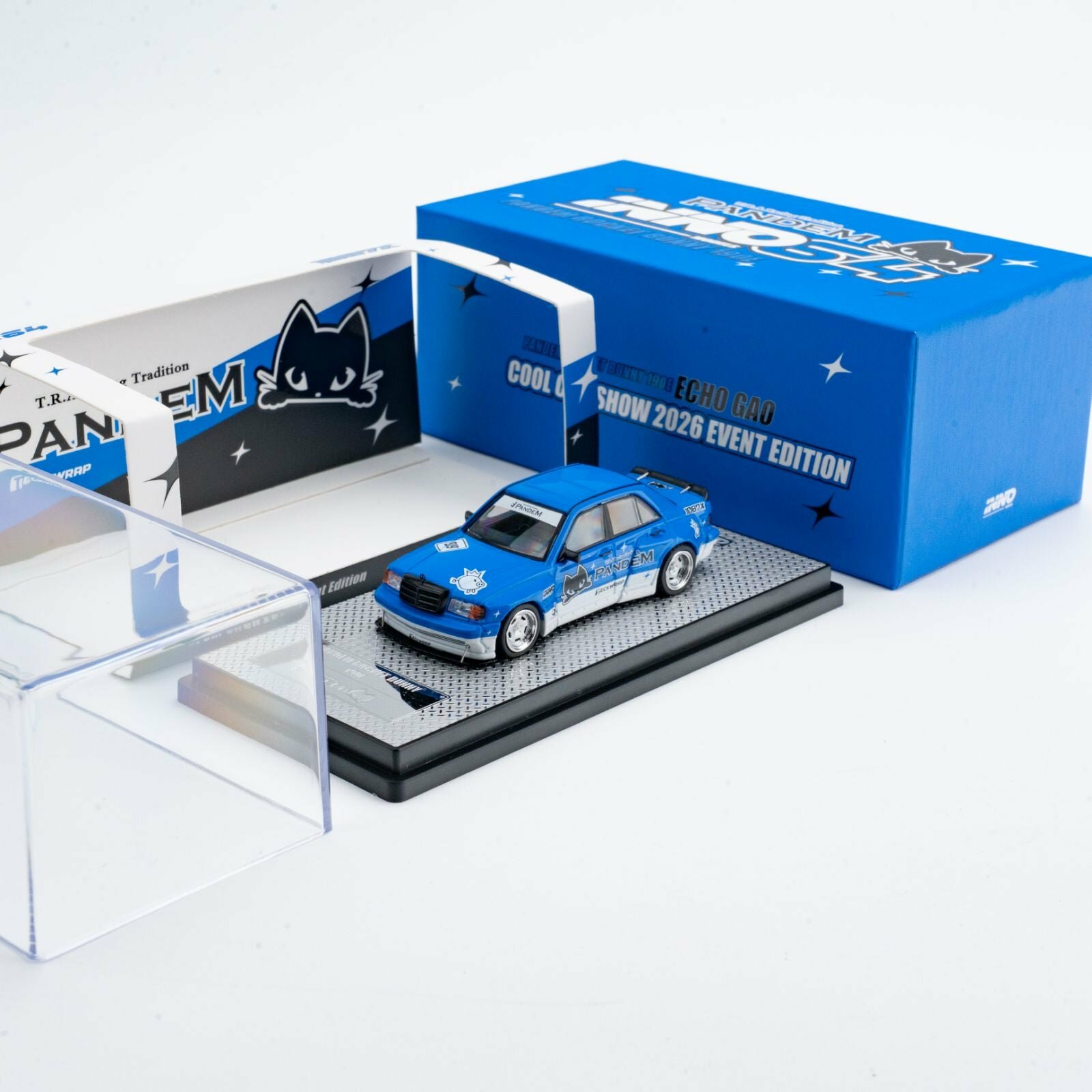 Коллекционная машинка INNO 1:64 PANDEM ROCKET BUNNY 190E Echo Gao s Car Blue