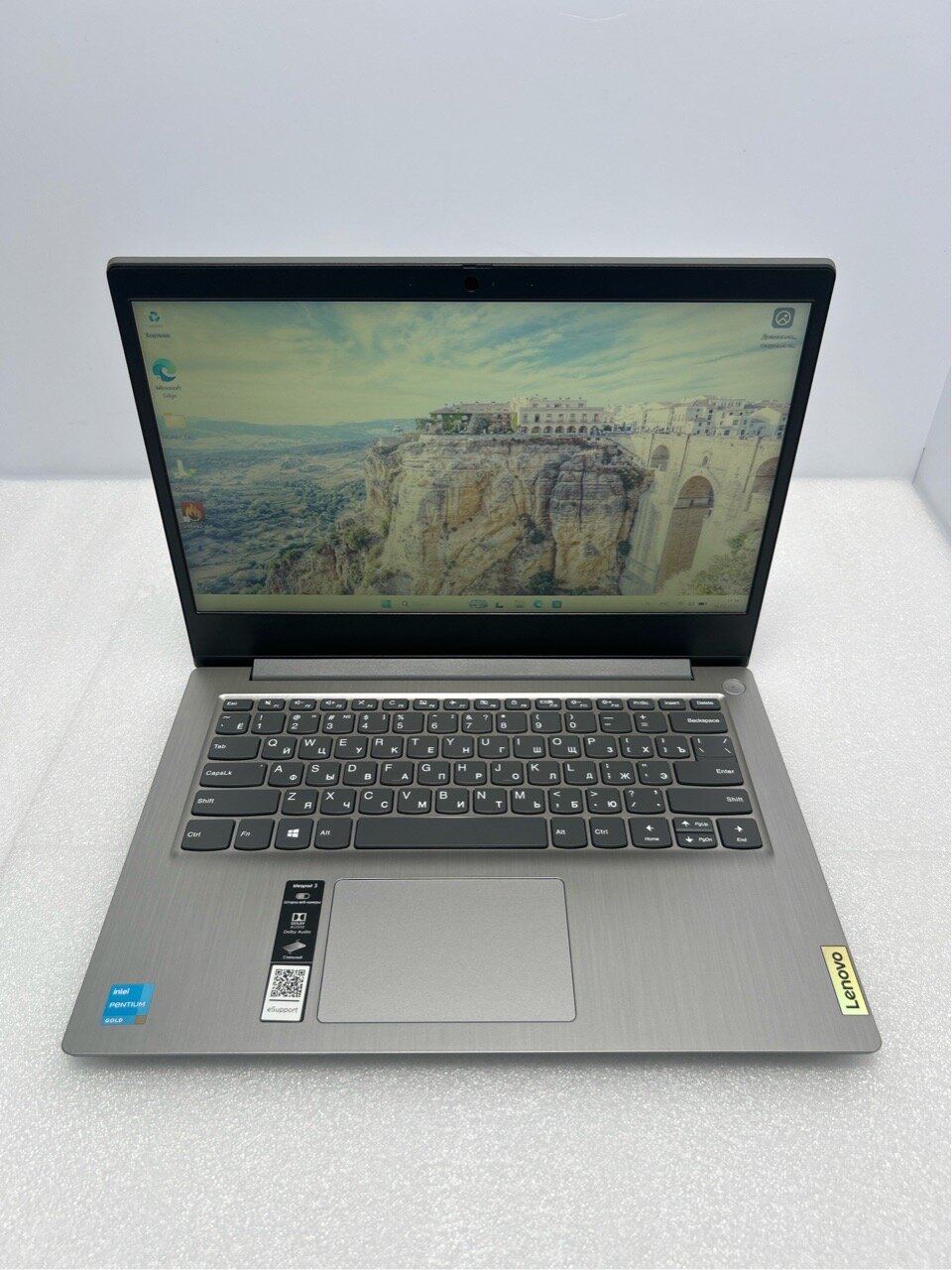 Ноутбук Lenovo IdeaPad 3 14ITL05 (81X7007XRK) 14"/Intel Pentium Gold 7505/RAM 8GB/SSD 512GB/Intel UHD Graphics/IPS/1920x1080/DOS/Подсветка кл-ры: нет/Серебристый. Состояние: A1