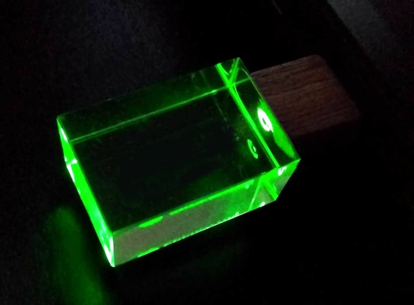 Centersuvenir 64 ГБ USB-флеш-накопитель, USB 2.0, до 18 мб/сек, Дерево, зеленый