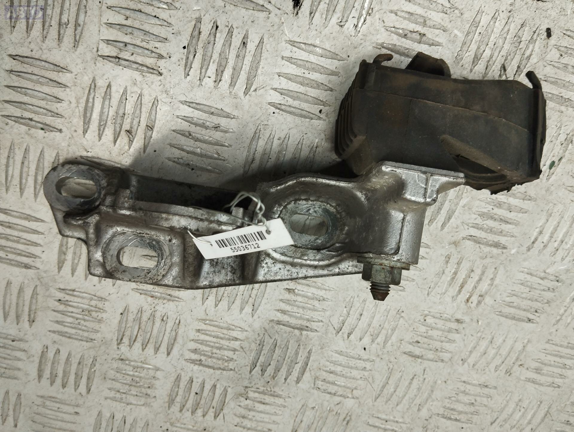 Кронштейн двигателя опорный Ford Galaxy (2000-2006)