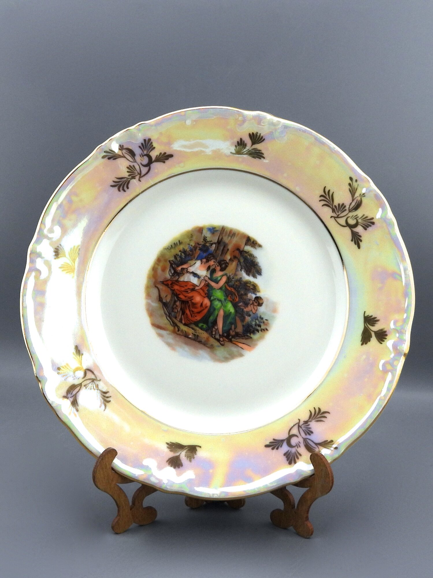 Тарелка "Мадонна" 19,5 см фарфор Kahla ГДР экспорт СССР 1970-е гг