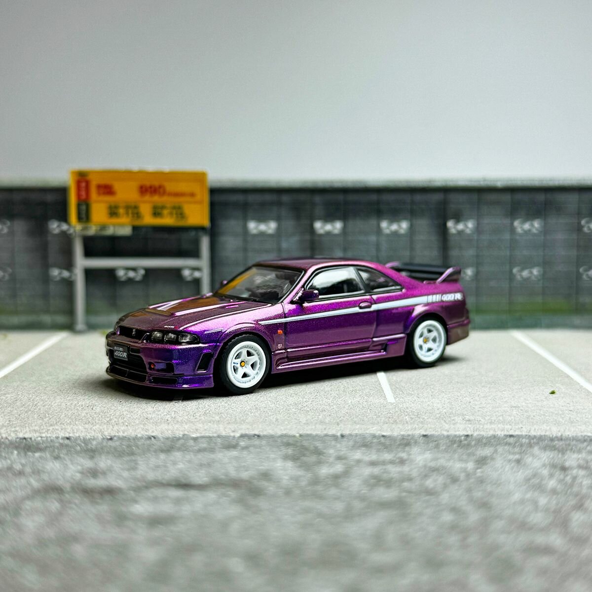 INNO 1:64 Nissan SKYLINE R33 GT-R 400R Mid Night Purple II Легковая модель автомобиля