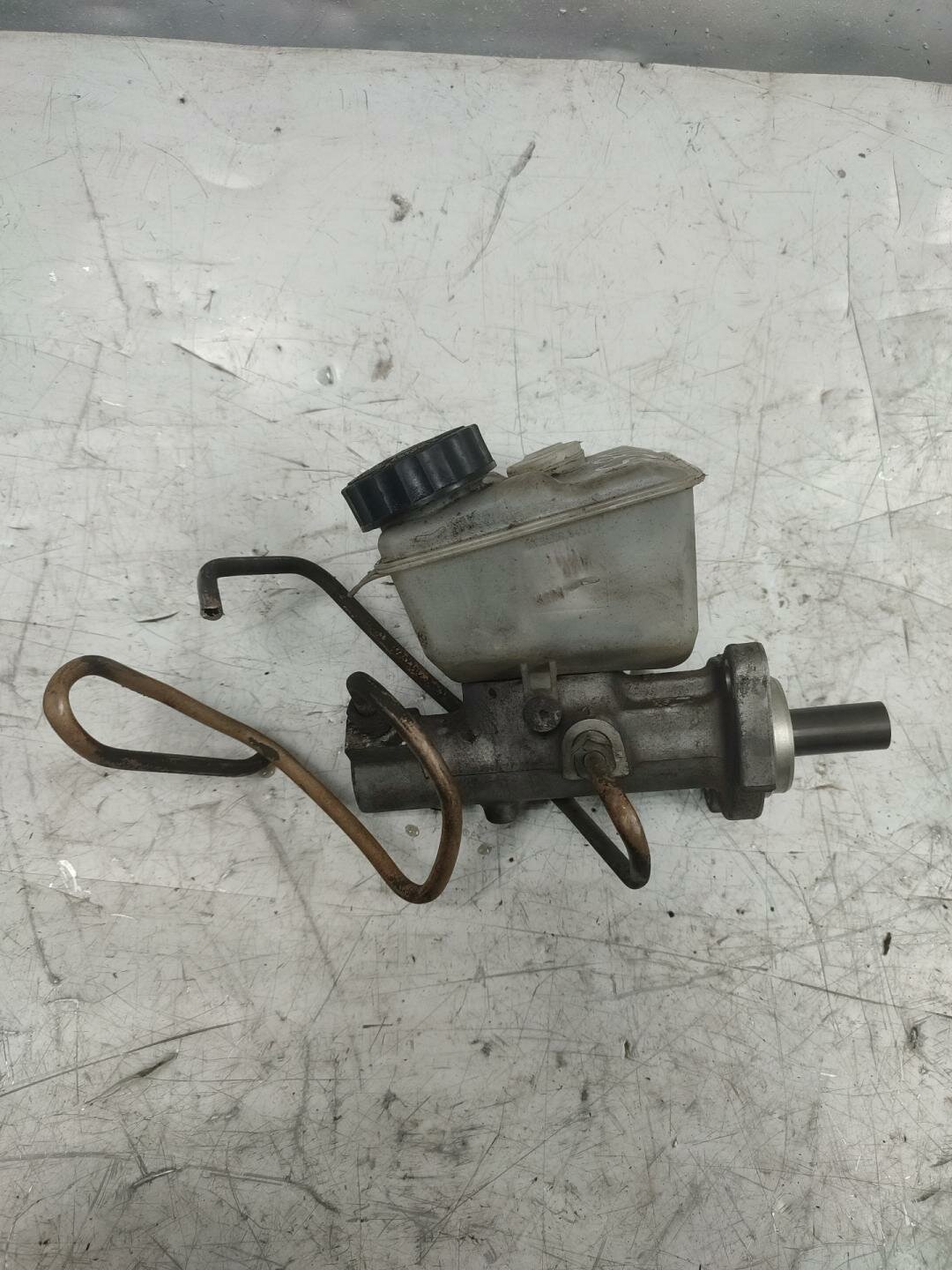 Главный тормозной цилиндр Volvo S80 (1998 - 2003) 9157933