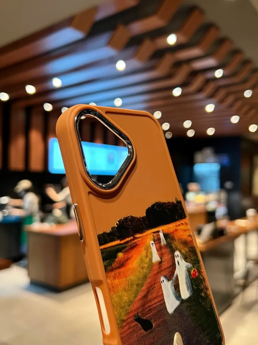 Чехол-накладка О'Кейси для iPhone 16, принт, коричневый, зелёный, серебристый — фото 1