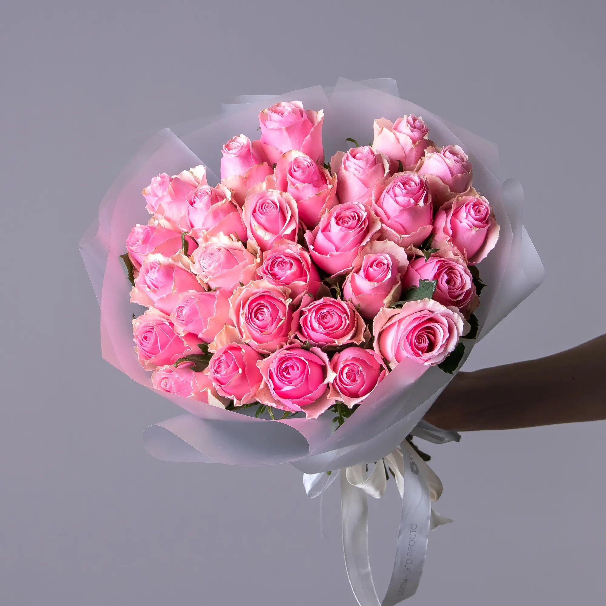 Букет Роза "Селеб" 27 шт Высота 40 см в коробке и аквабоксе от "Простоцветы"