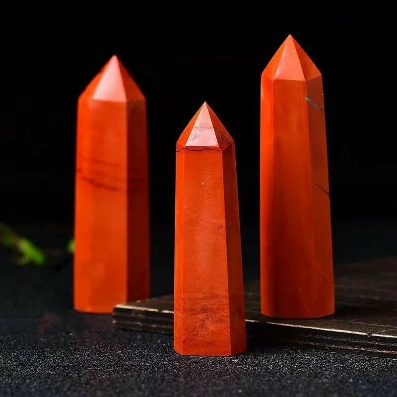 Яшма красная кристалл-генератор, коллекционный минерал оберег,1 шт