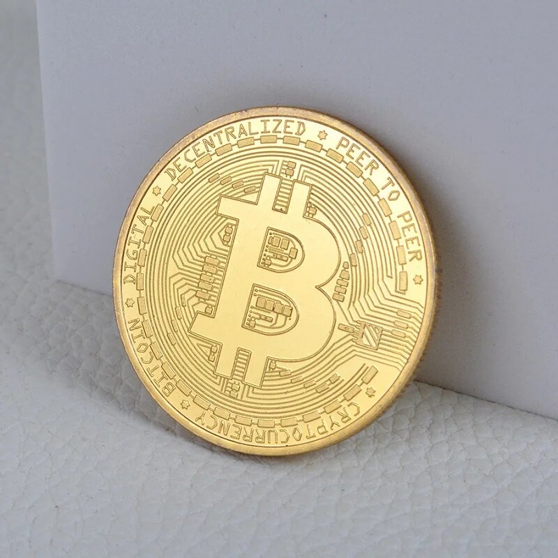 Золотая коллекционная монета Bitcoin