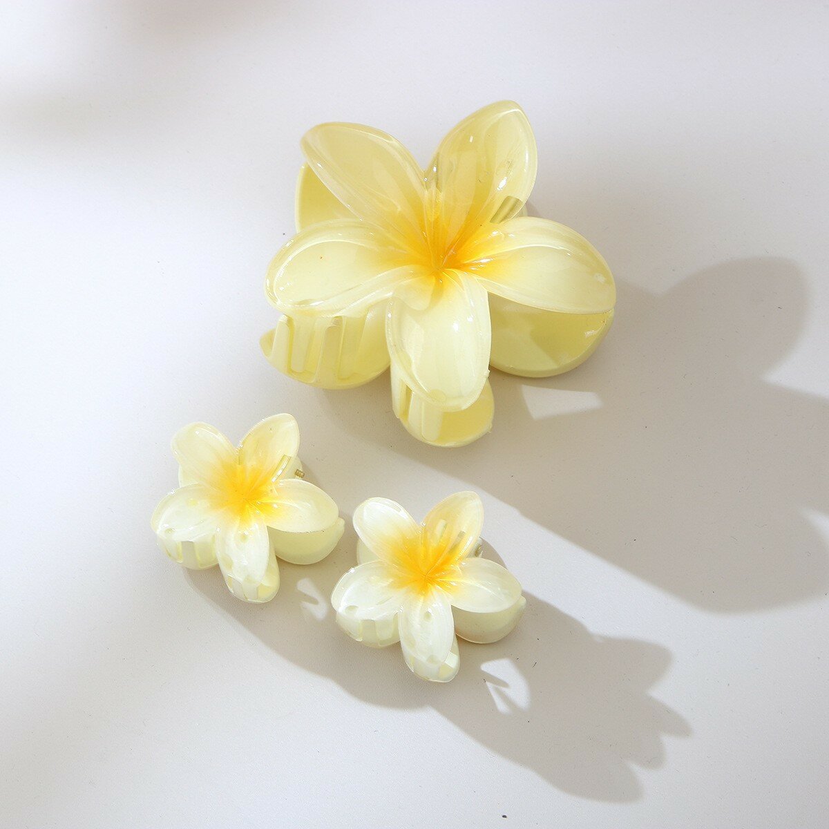 Европейская и американская кросс-бордерная цветная заколка для волос с плюмерией, цветочная зажимная заколка, винтажная элегантная полузажимная заколка для женщин, заколка для затылка в виде акулы