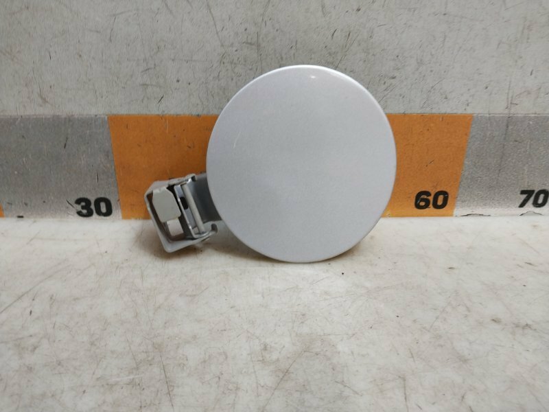 Б/У Лючок топливного бака Лючок бензобака Suzuki Swift 2005 3, ZC11S, ZD11S 476639 SUZUKI арт. 6485063J00