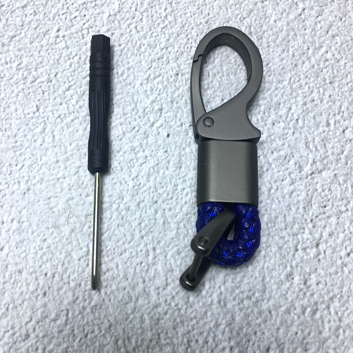 Матовый черный металлический брелок с синей веревкой для ключей, подарок