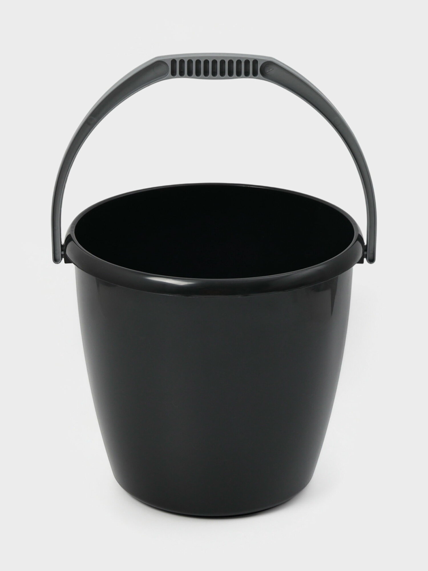 Ведро хозяйственное "Удачное. Эконом", 10 л, пластик, чёрное, цвет: чёрный