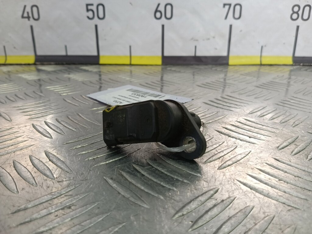 Датчик положения распредвала Б/У для Kia Ceed ED (2006—2010) 393002A000